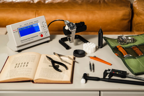 How to Service Your Watch – Analog:Shift