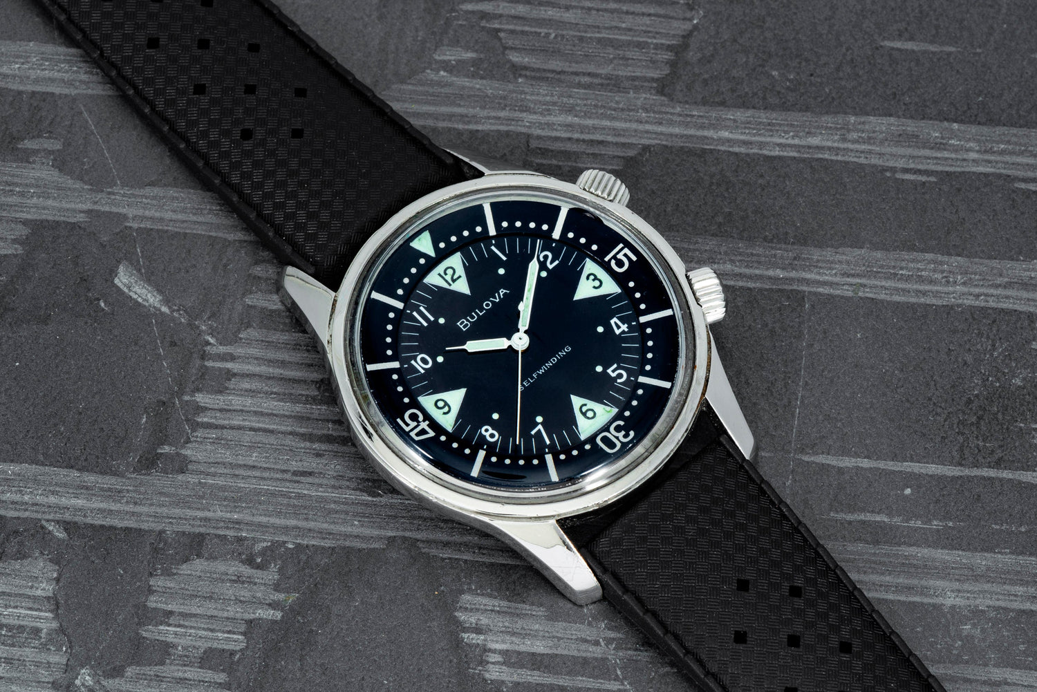 Bulova Super Compressor 'Jumbo' – Analog:Shift