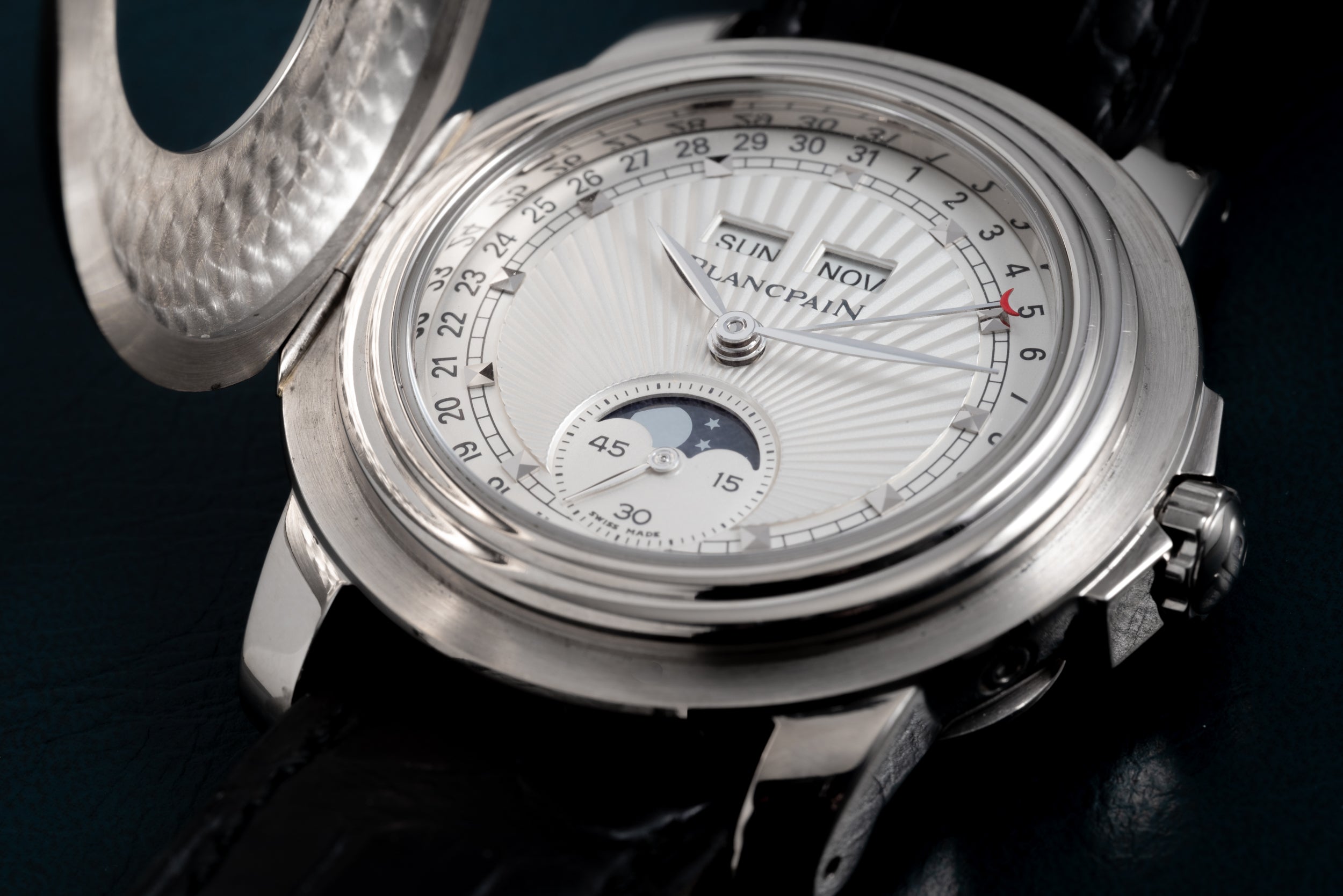 Blancpain Half Hunter Complete Calendar Moonphase LE – Analog:Shift