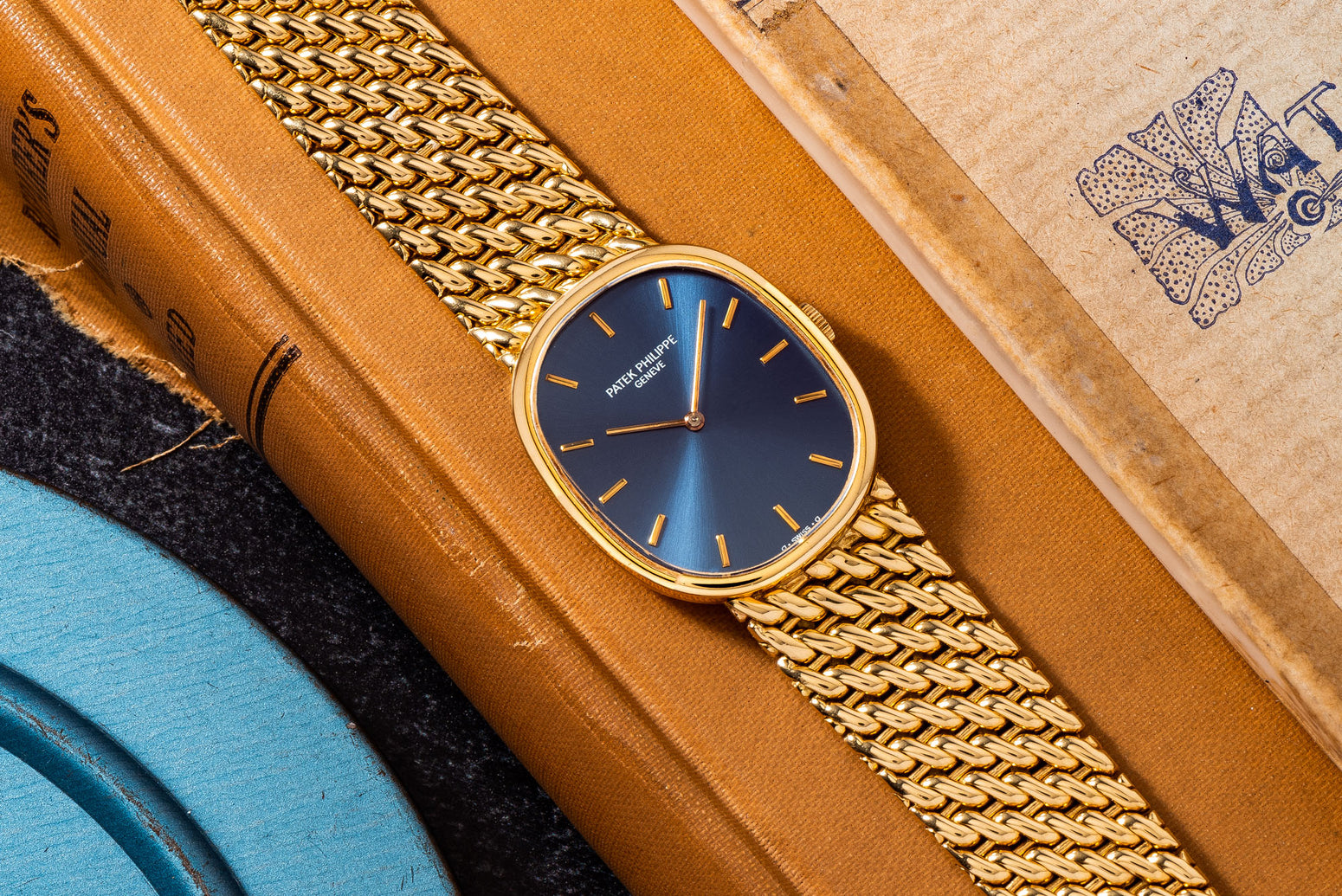 Patek Philippe Ellipse – Analog:Shift