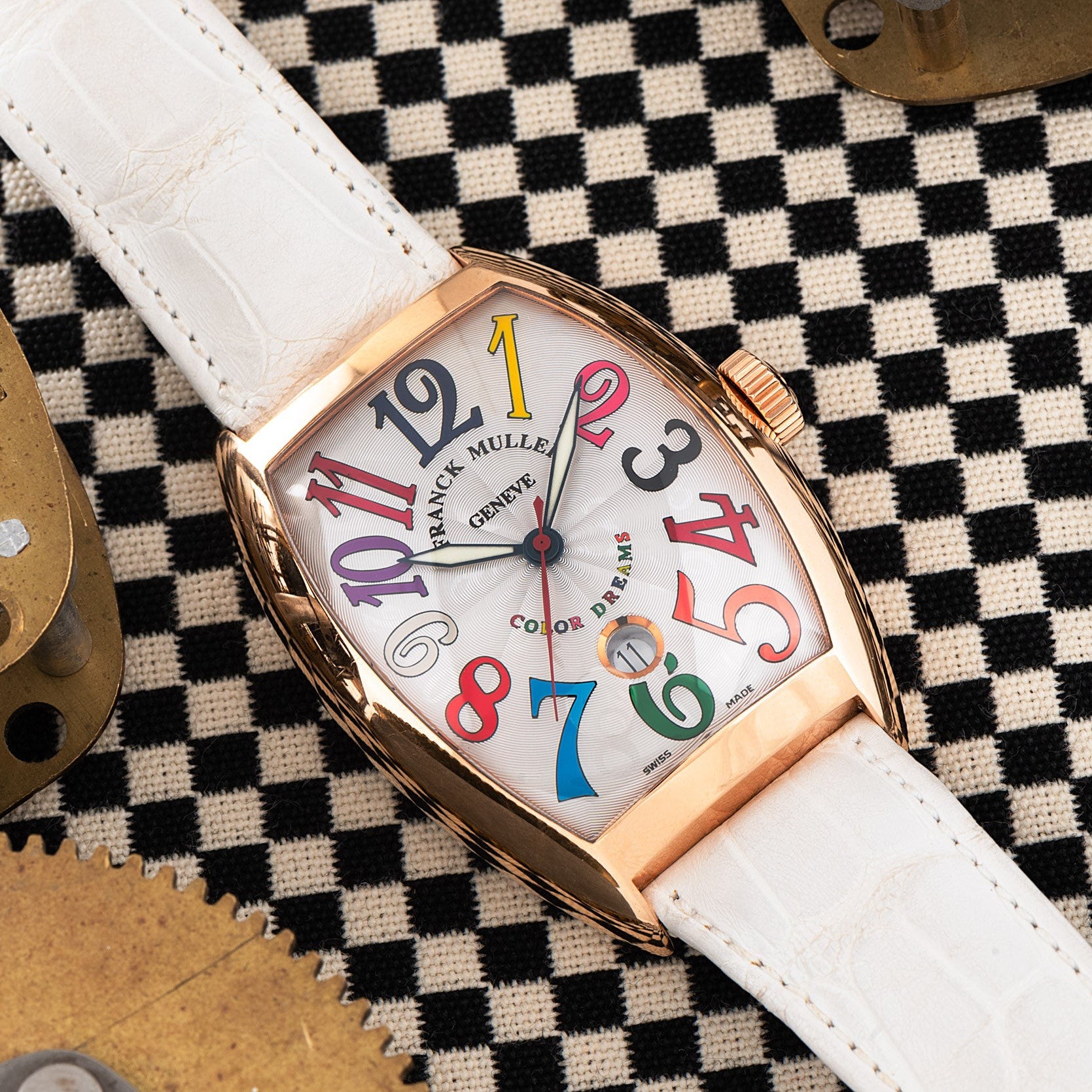 Franck Muller Cintree Curvex Color Dreams – Analog:Shift