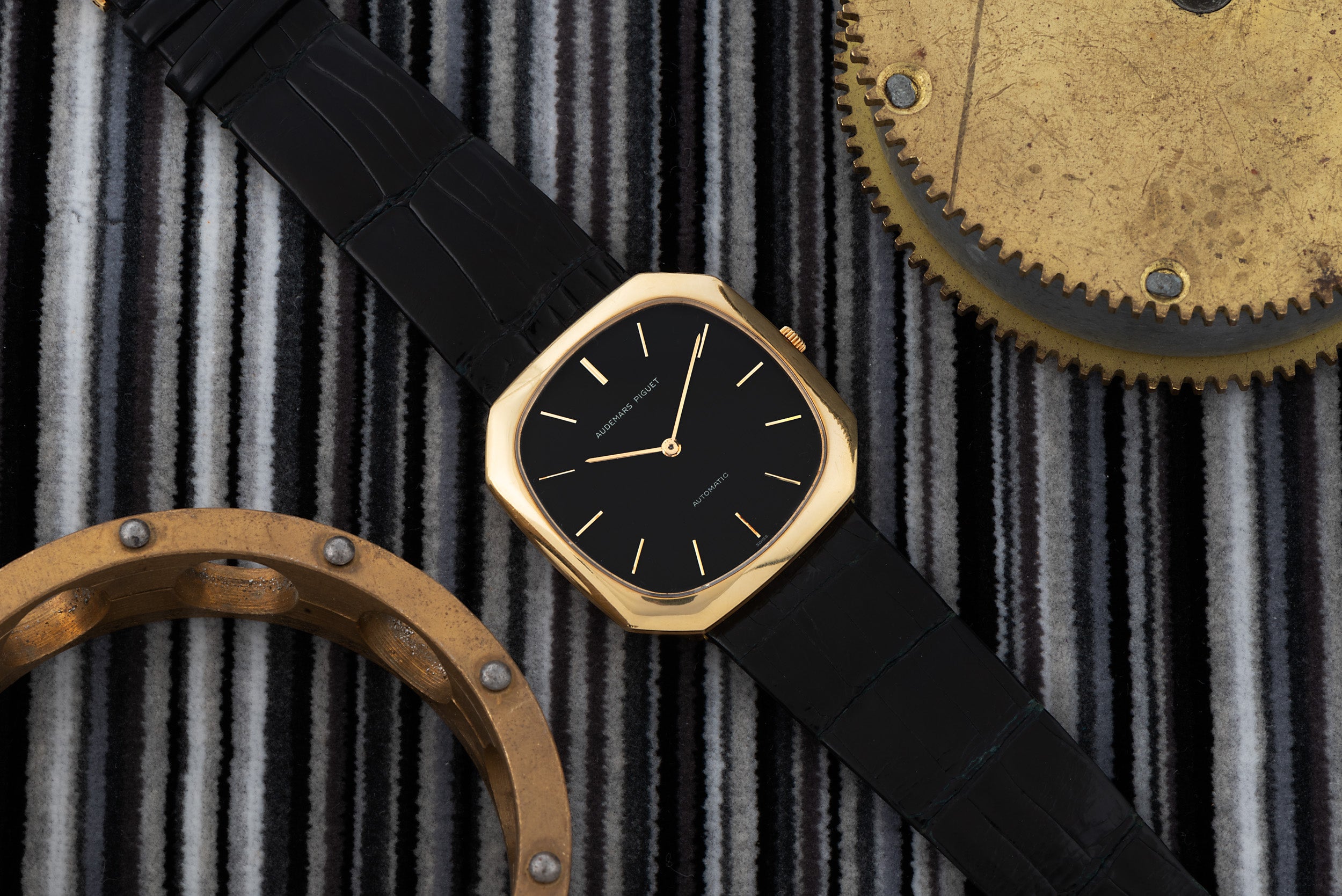 Audemars Piguet 'Jumbo' Octagon Dress Watch – Analog:Shift