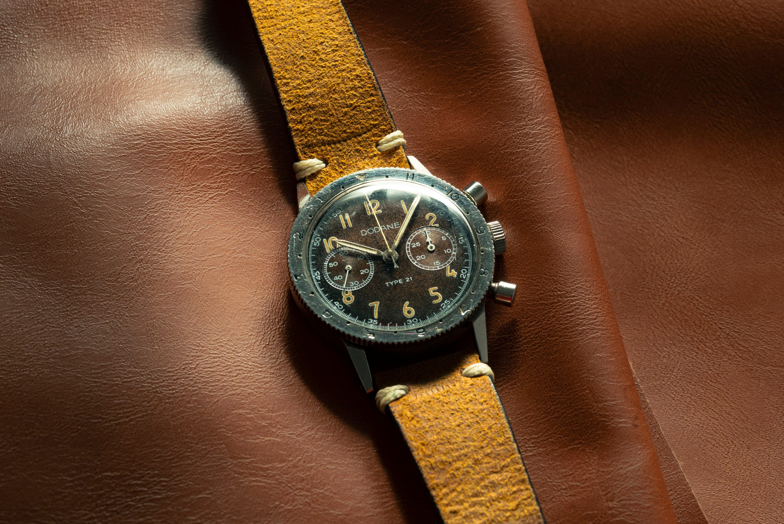 Dodane Type 21 Chronograph 'Tropical' – Analog:Shift