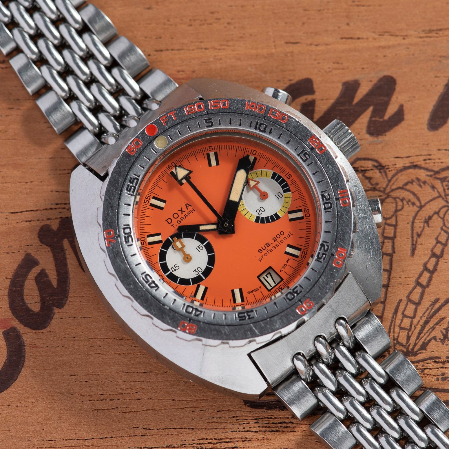 DOXA Sub 200 T.Graph Professional – Analog:Shift