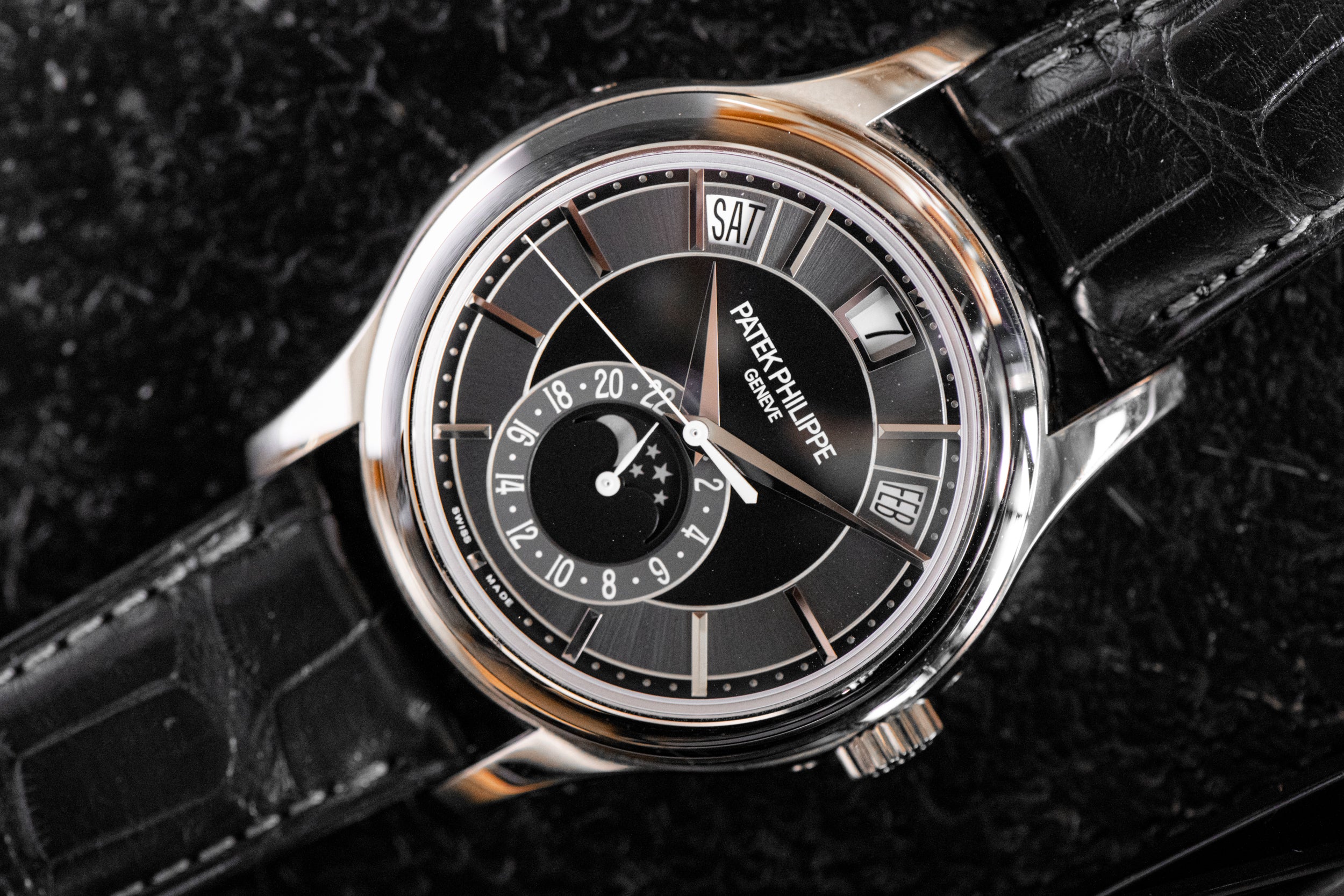 Patek Philippe Annual Calendar Moonphase – Analog:Shift