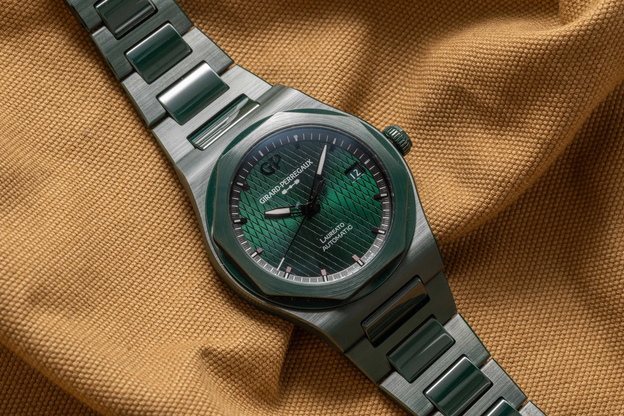 Girard Perregaux Laureato 38mm Green Ceramic Aston Martin Edition ...