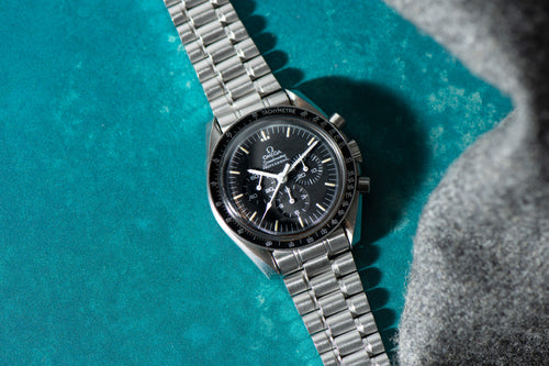 Omega Speedmaster Professional – Analog:Shift