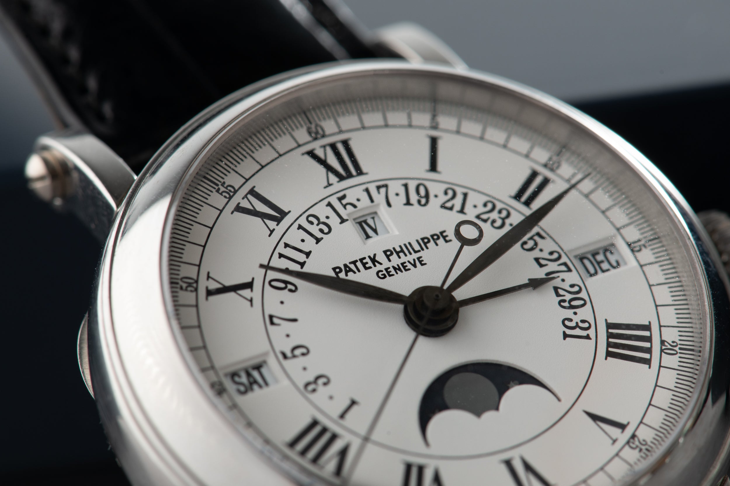 Patek Philippe Retrograde Perpetual Calendar – Analog:Shift