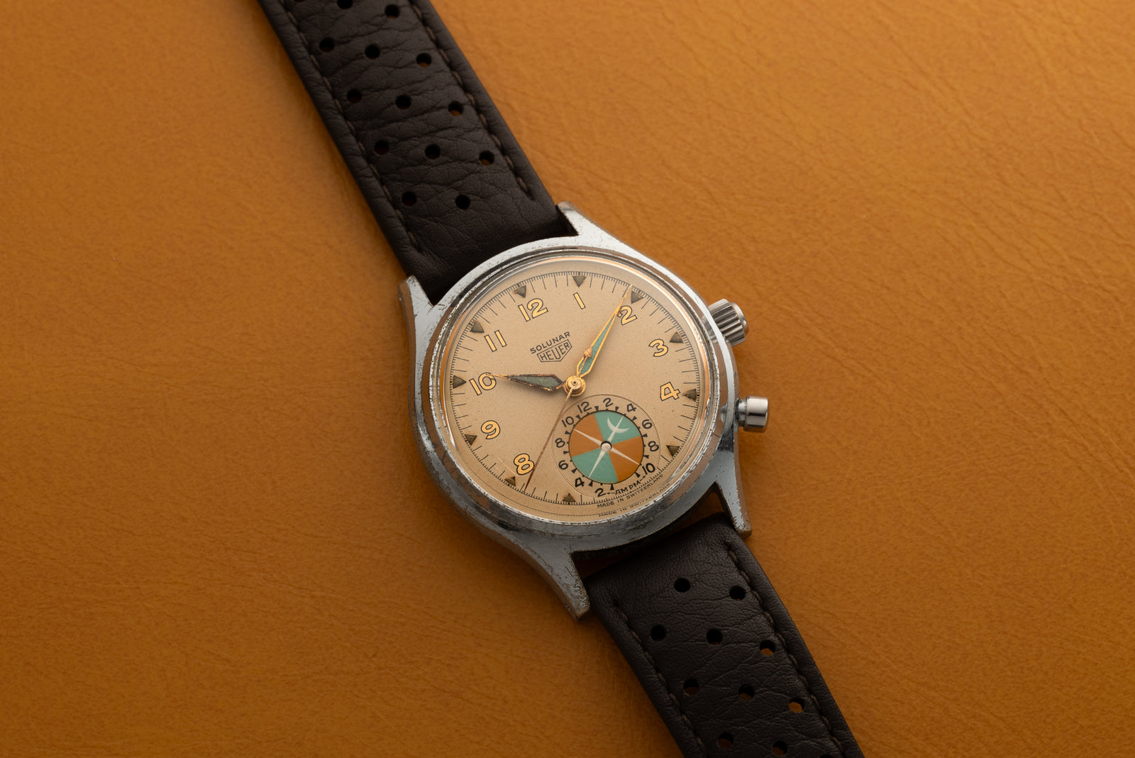 Aged to Perfection: Watches with Patina – Analog:Shift