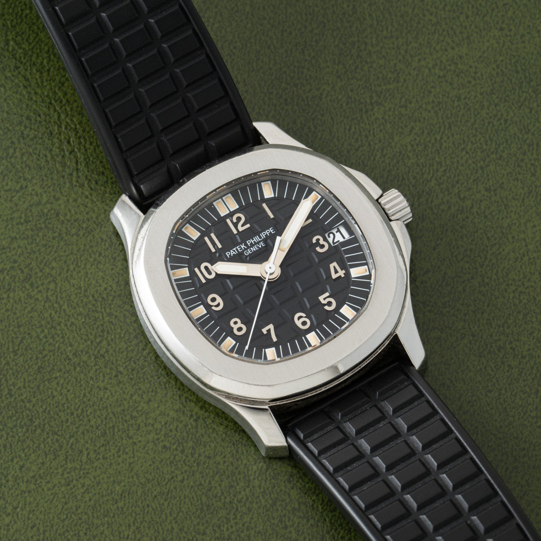 Patek Philippe Aquanaut – Analog:Shift