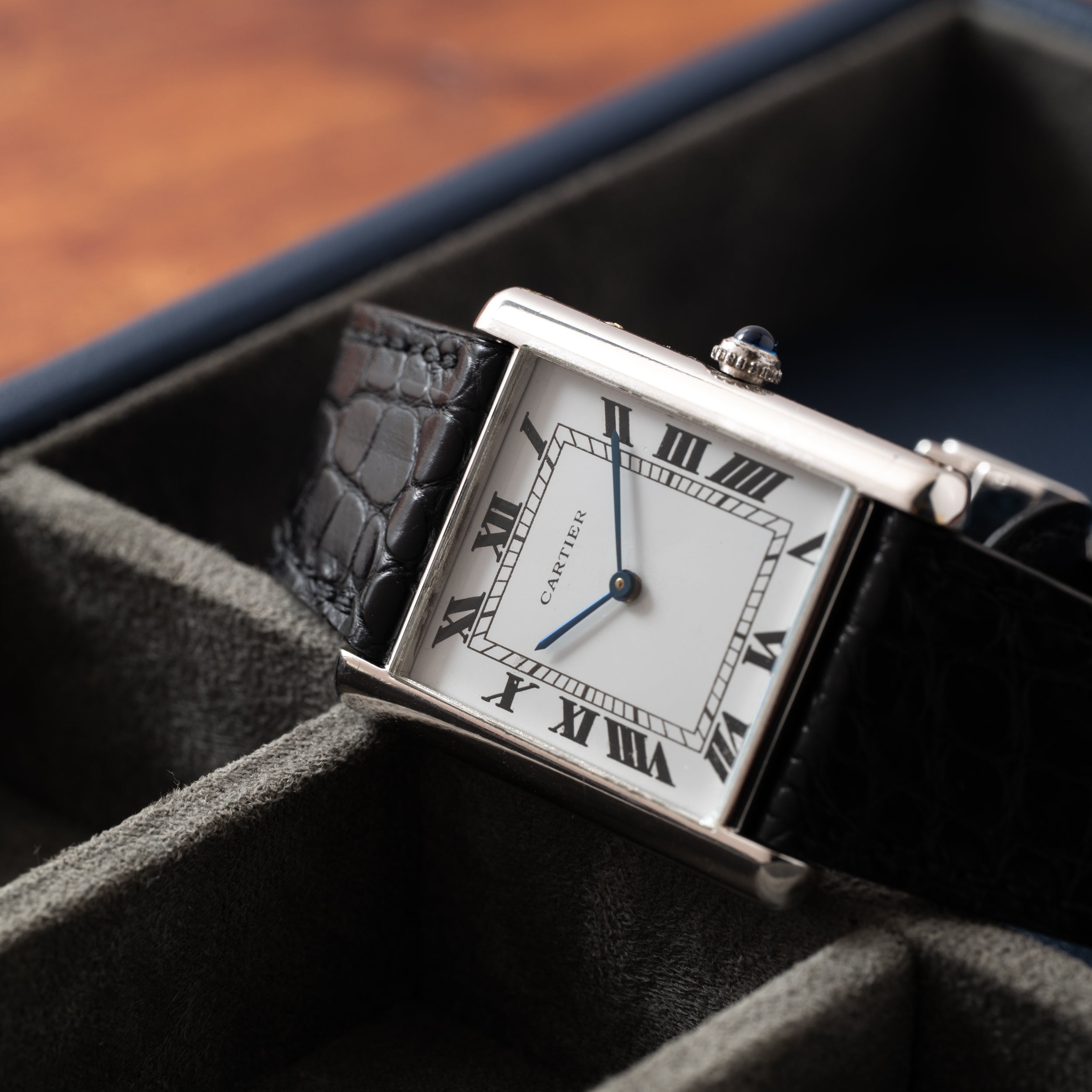 Cartier Tank Louis Automatique 'Jumbo' – Analog:Shift