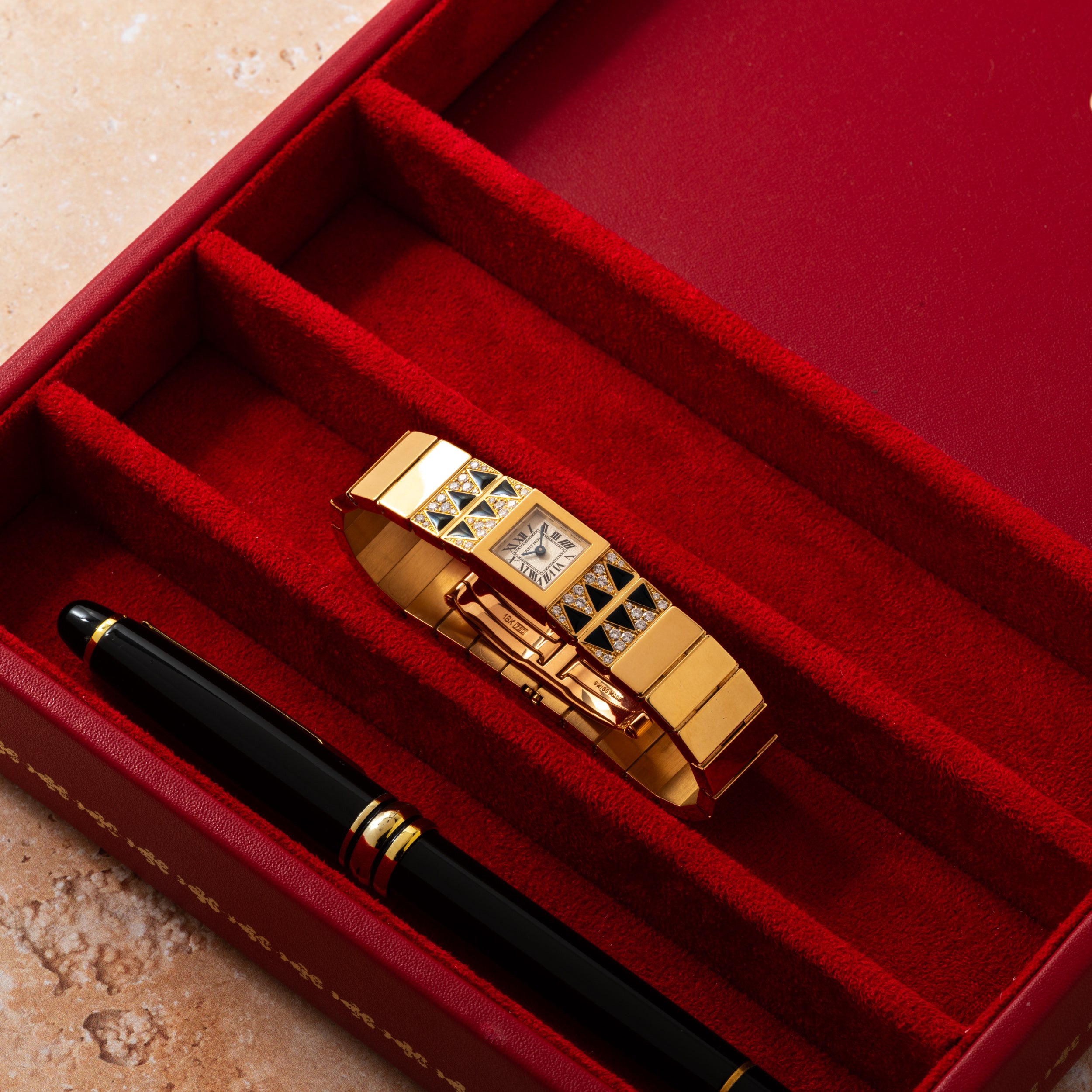 Cartier Tank Lingot – Analog:Shift