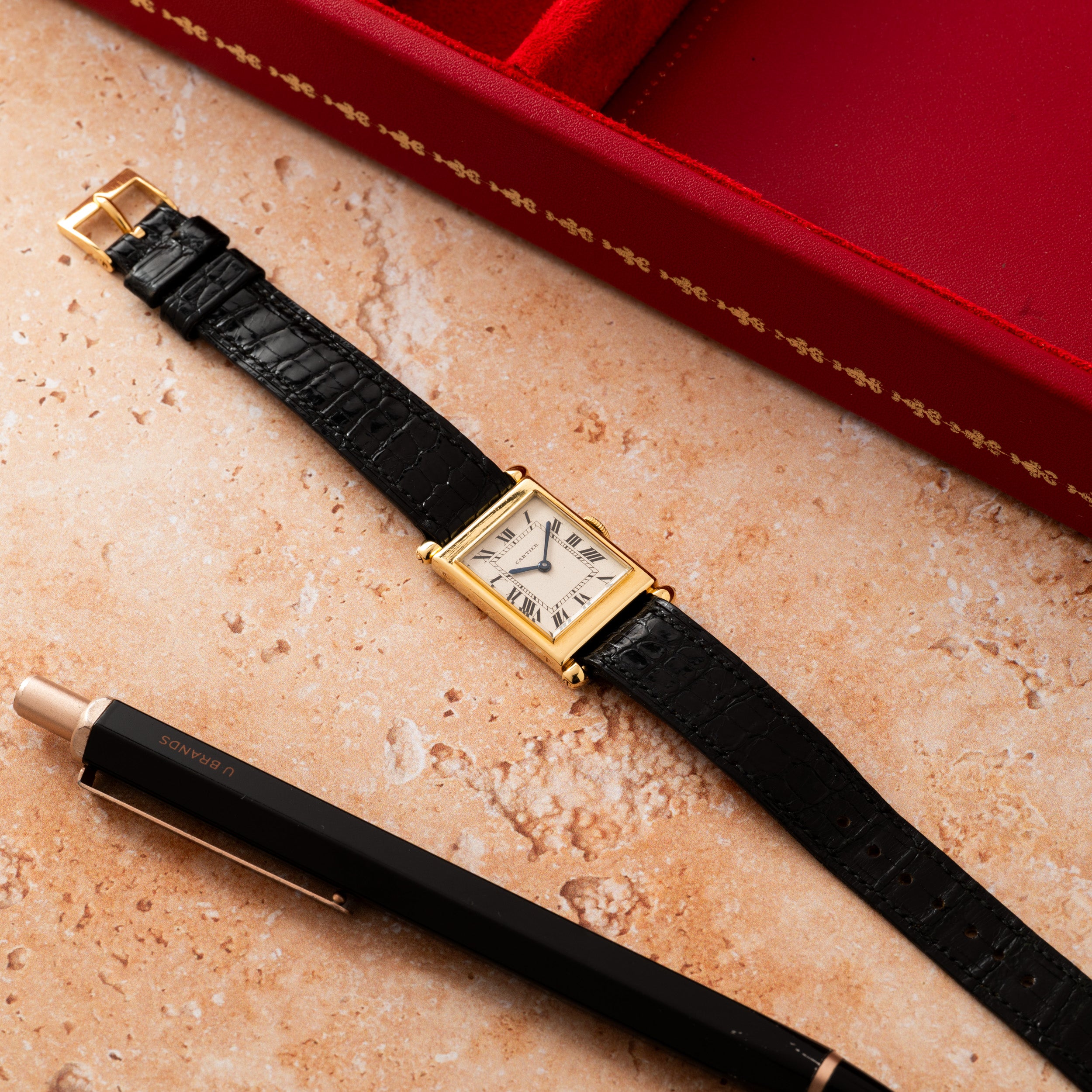 Cartier Tank Obus – Analog:Shift