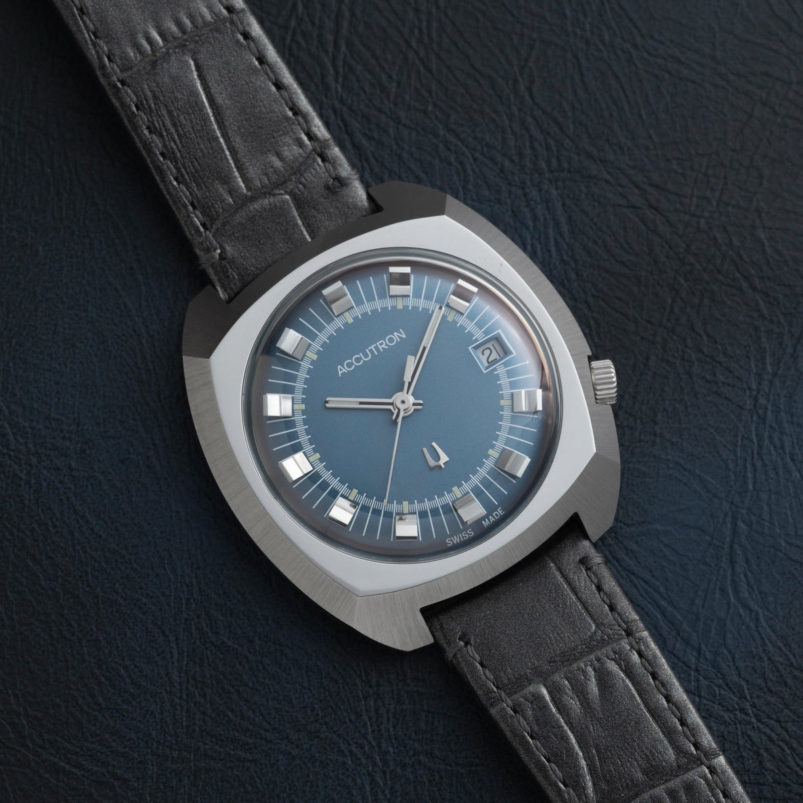 Factory Certified Pre-Owned Accutron – Analog:Shift