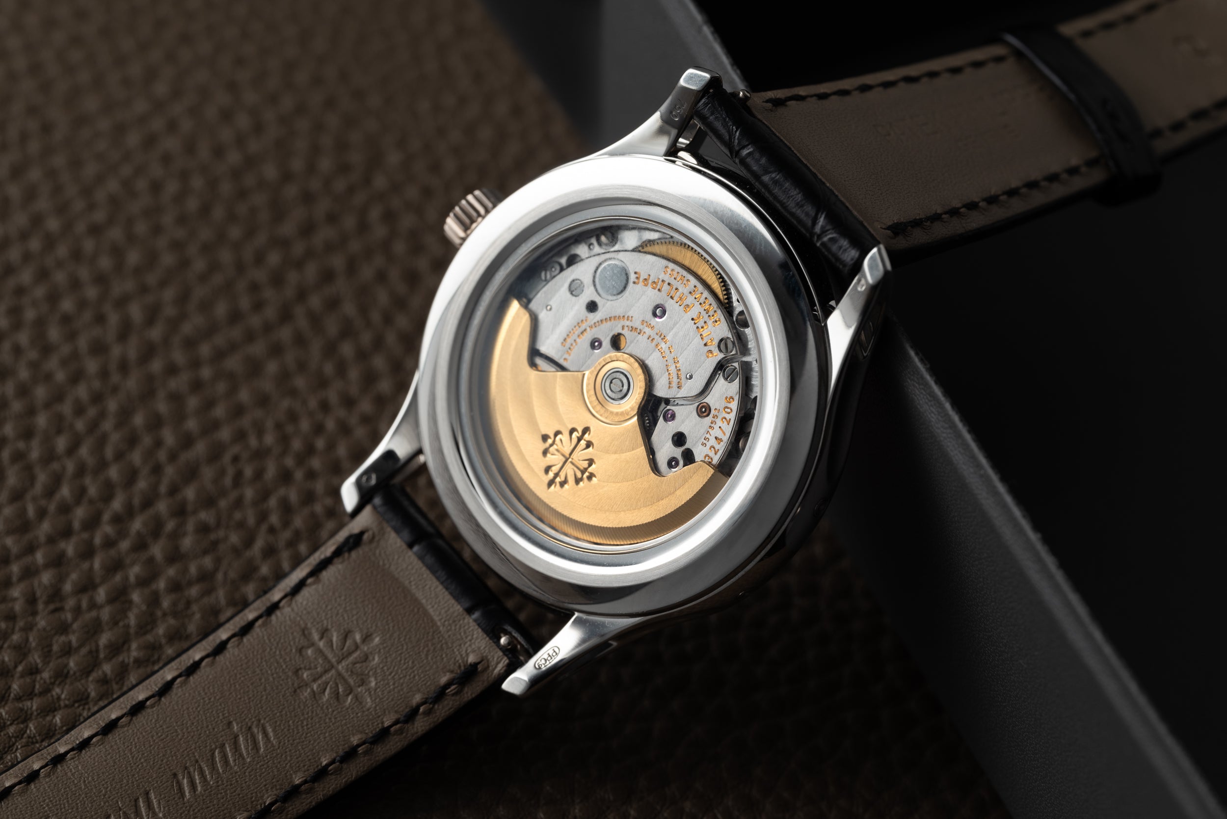 Patek Philippe Annual Calendar – Analog:Shift