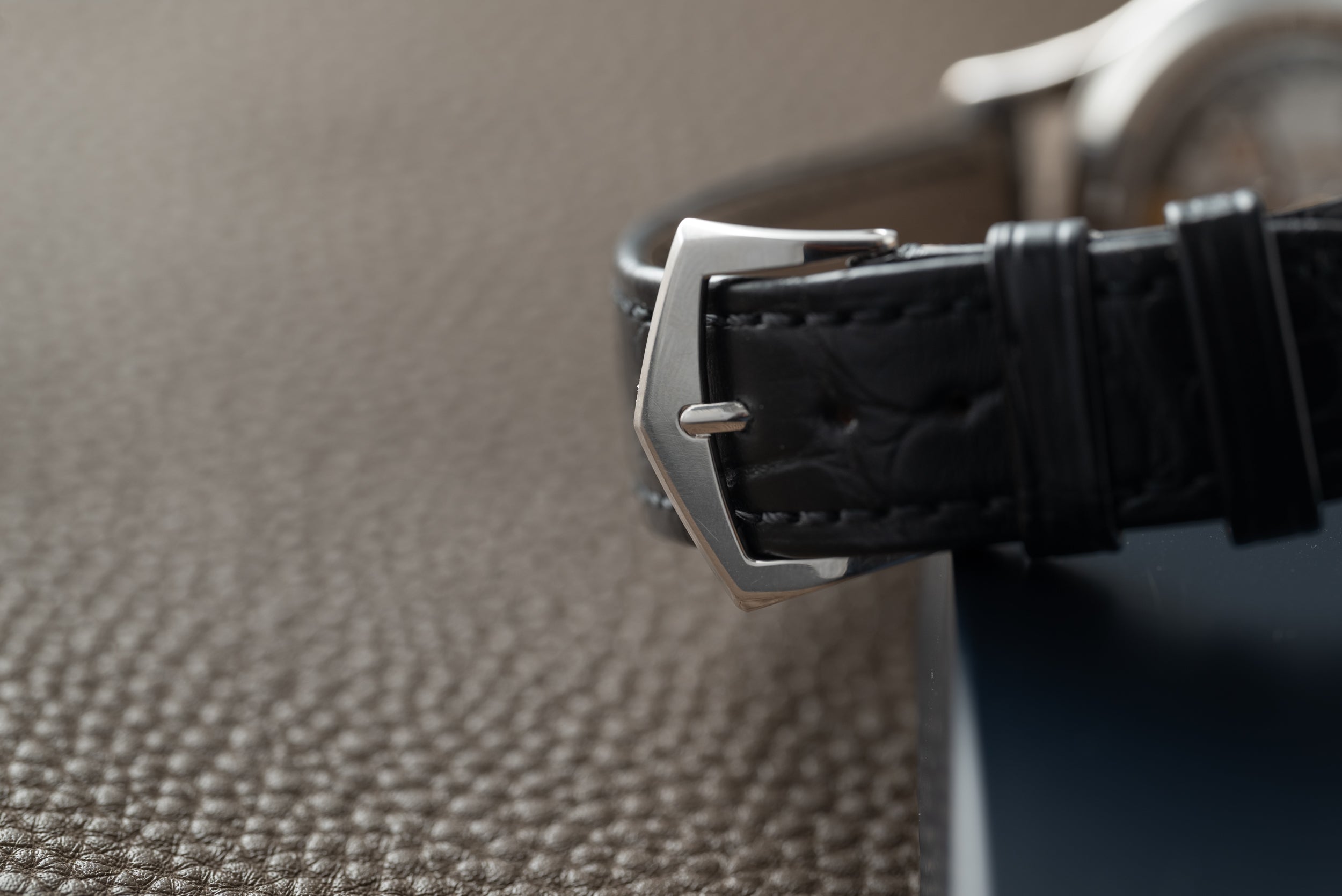 Patek Philippe Annual Calendar – Analog:Shift