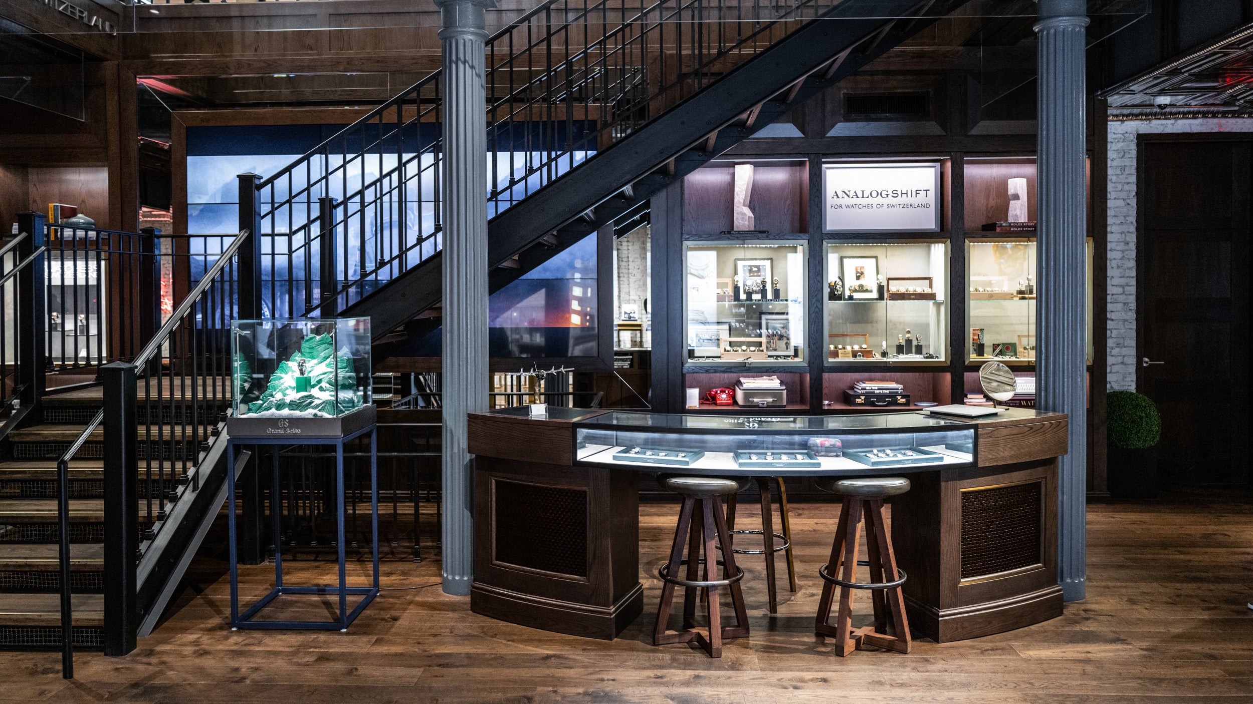 Find a Store – Analog:Shift