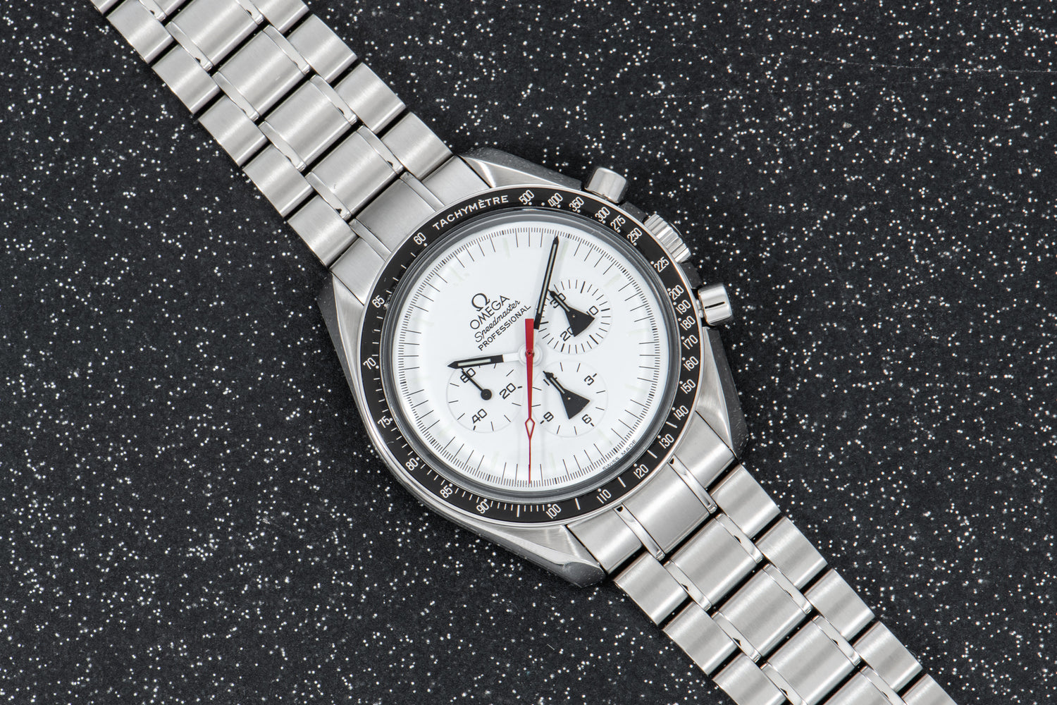 Omega Speedmaster 'Alaska Project' – Analog:Shift