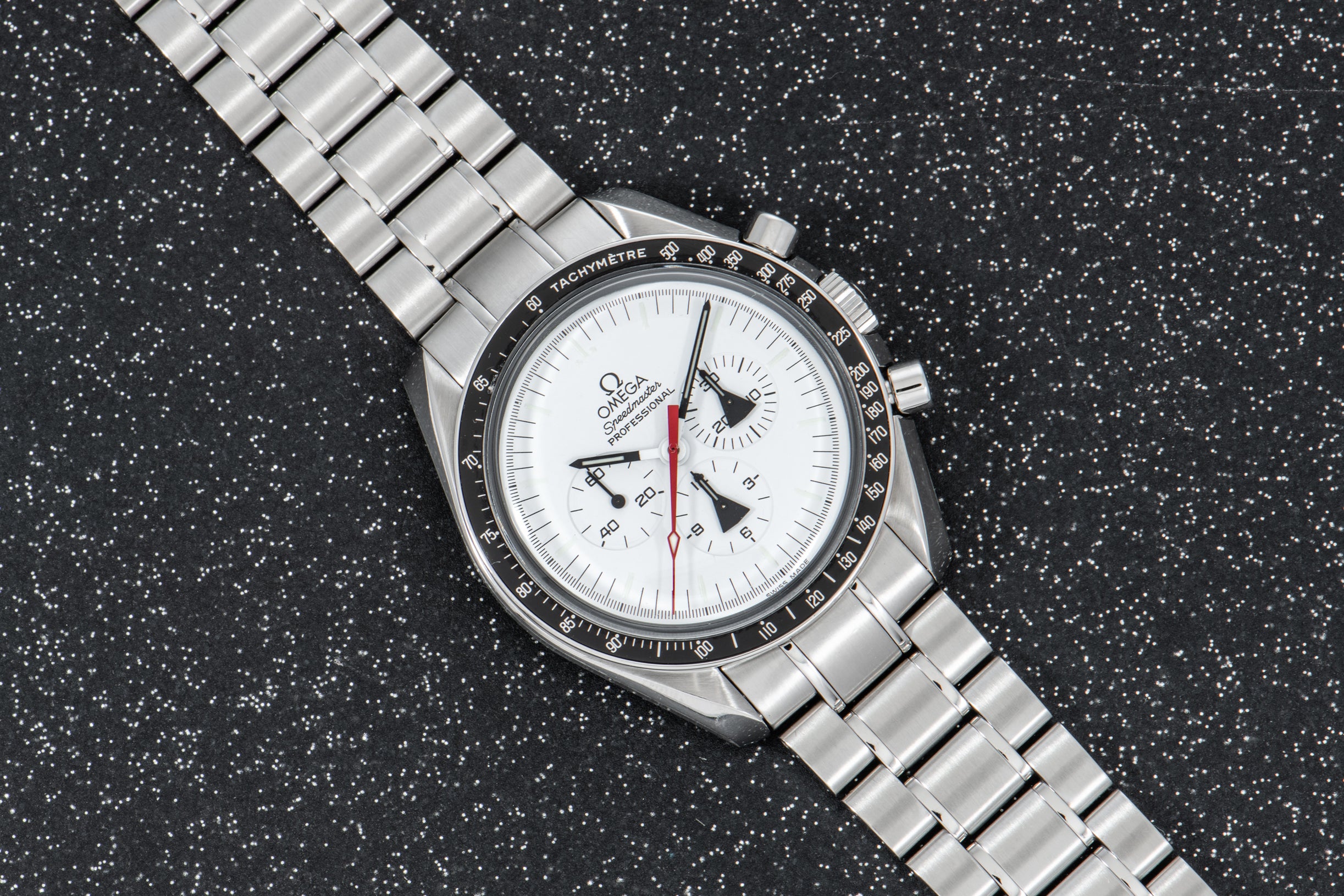 Omega Speedmaster 'Alaska Project' – Analog:Shift