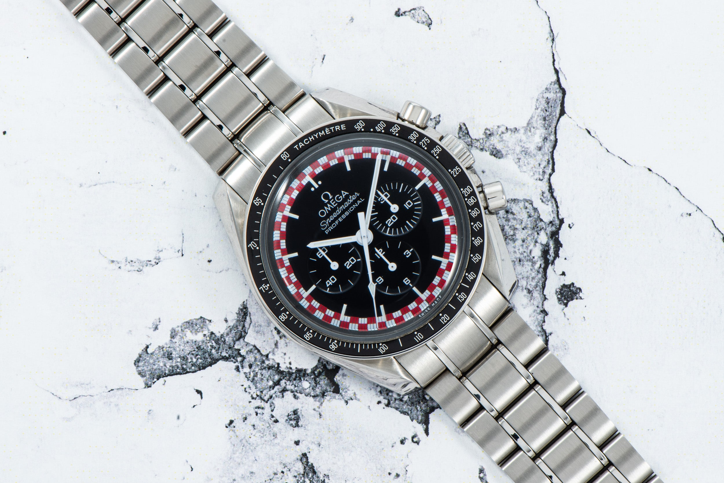 Omega Speedmaster 'Tintin' – Analog:Shift