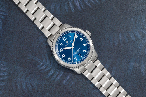 Breitling Navitimer 8 – Analog:Shift