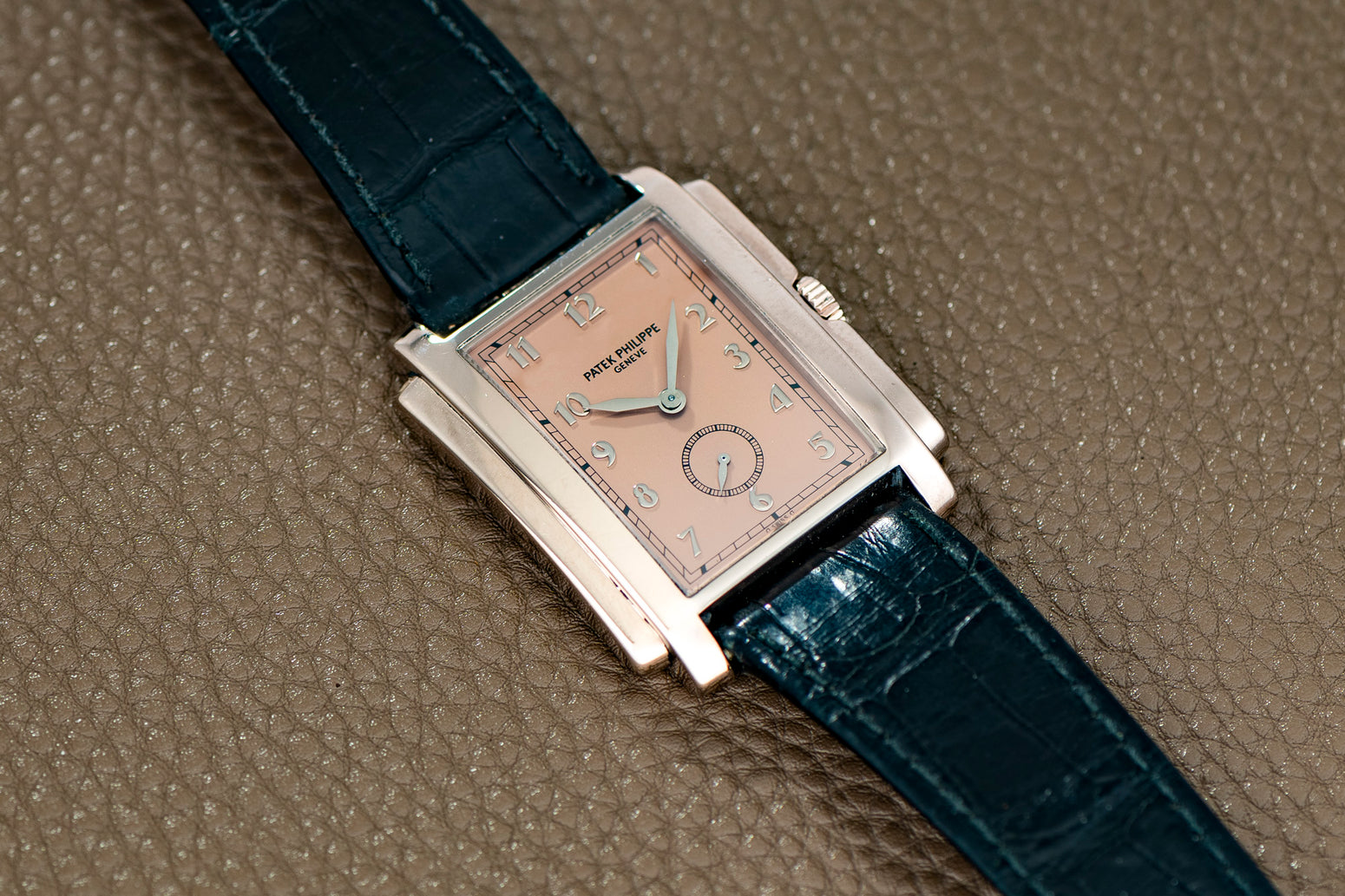 Patek Philippe Gondolo – Analog:Shift