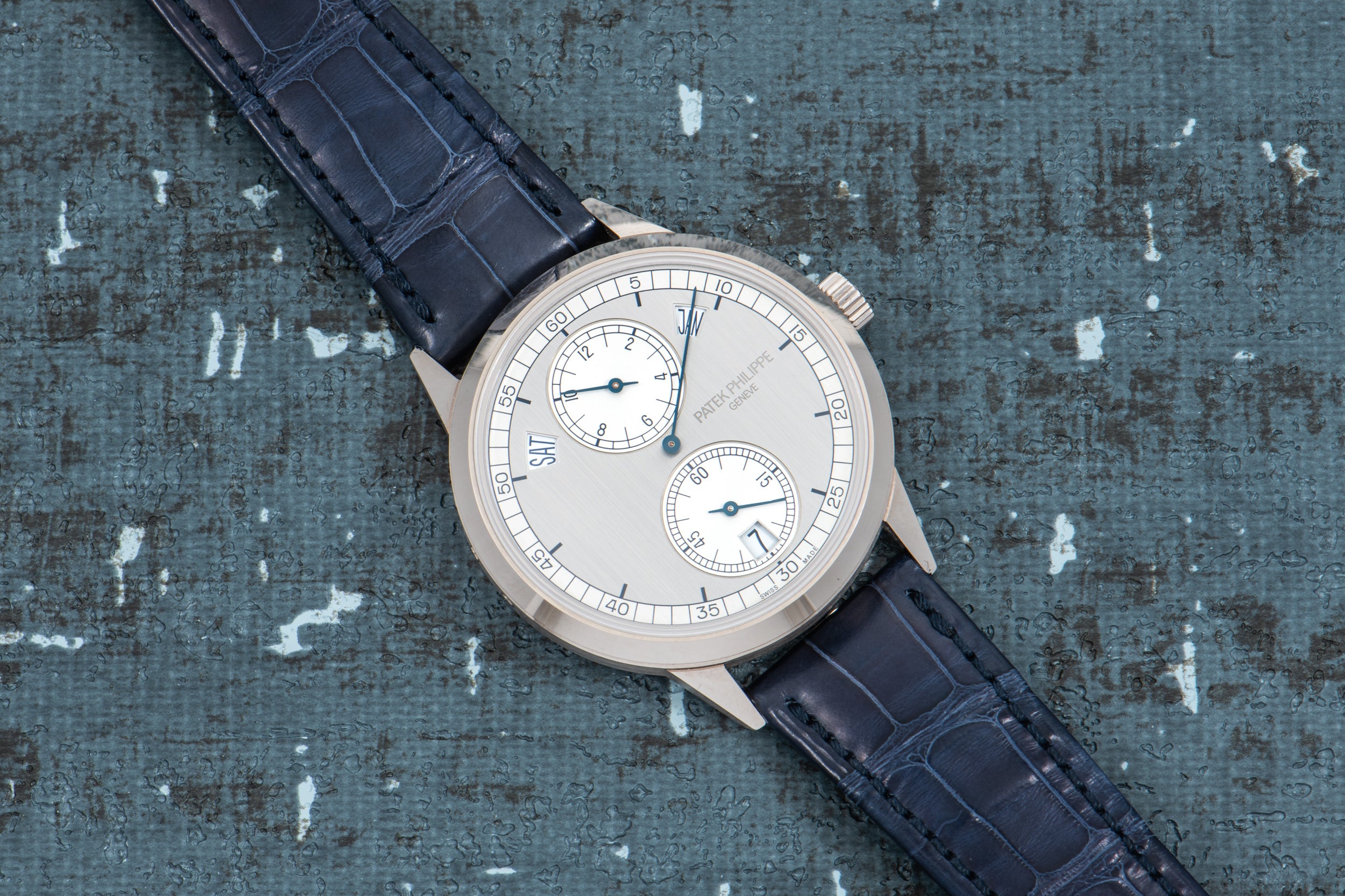Patek Philippe Annual Calendar Regulator – Analog:Shift