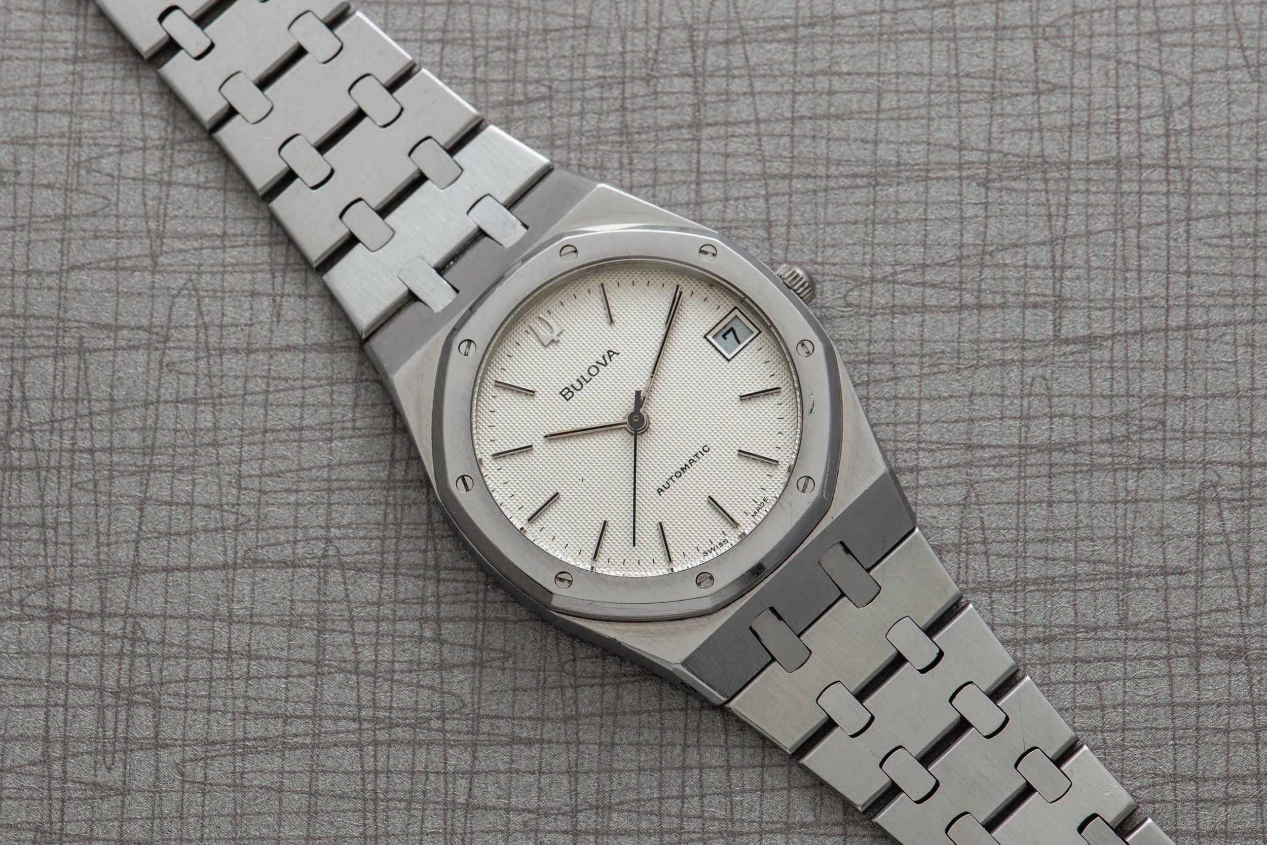 Bulova 'Royal Oak' – Analog:Shift