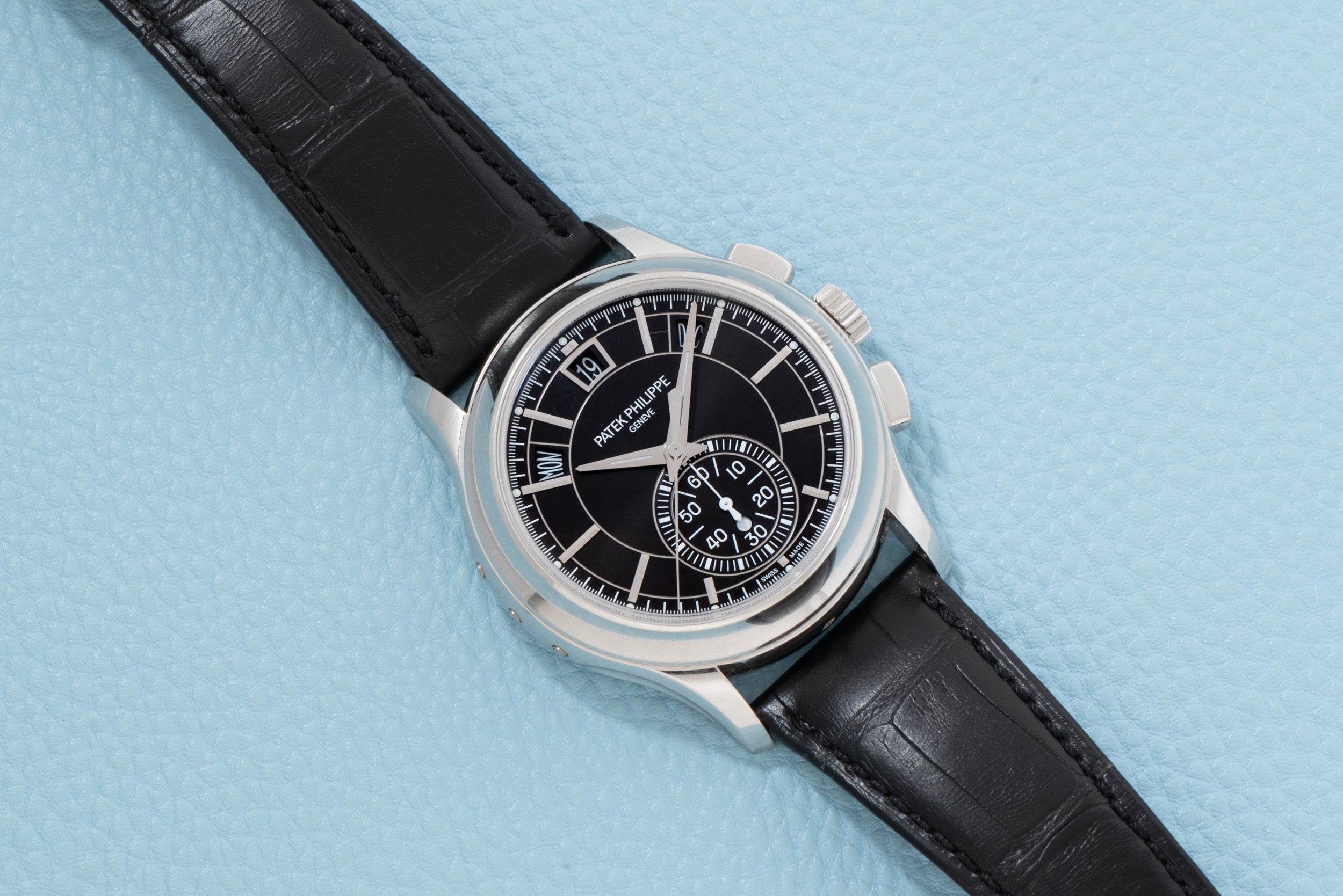 Patek Philippe Annual Calendar Flyback Chronograph – Analog:Shift