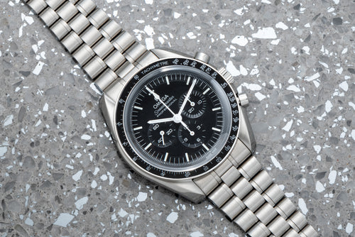 Omega Speedmaster Professional – Analog:Shift