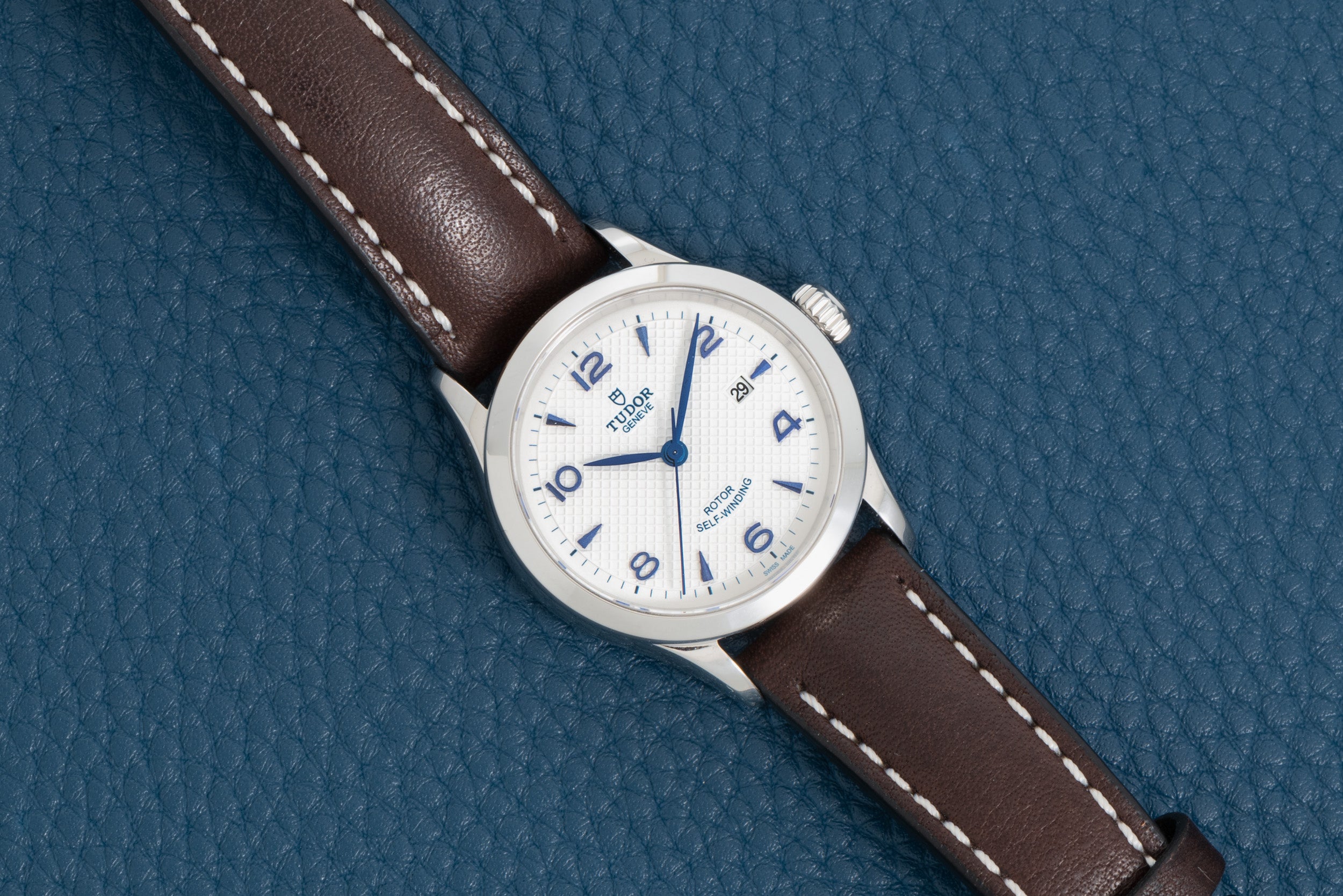 Tudor 1926 – Analog:Shift