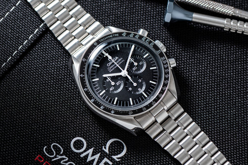 Omega Speedmaster Professional – Analog:Shift