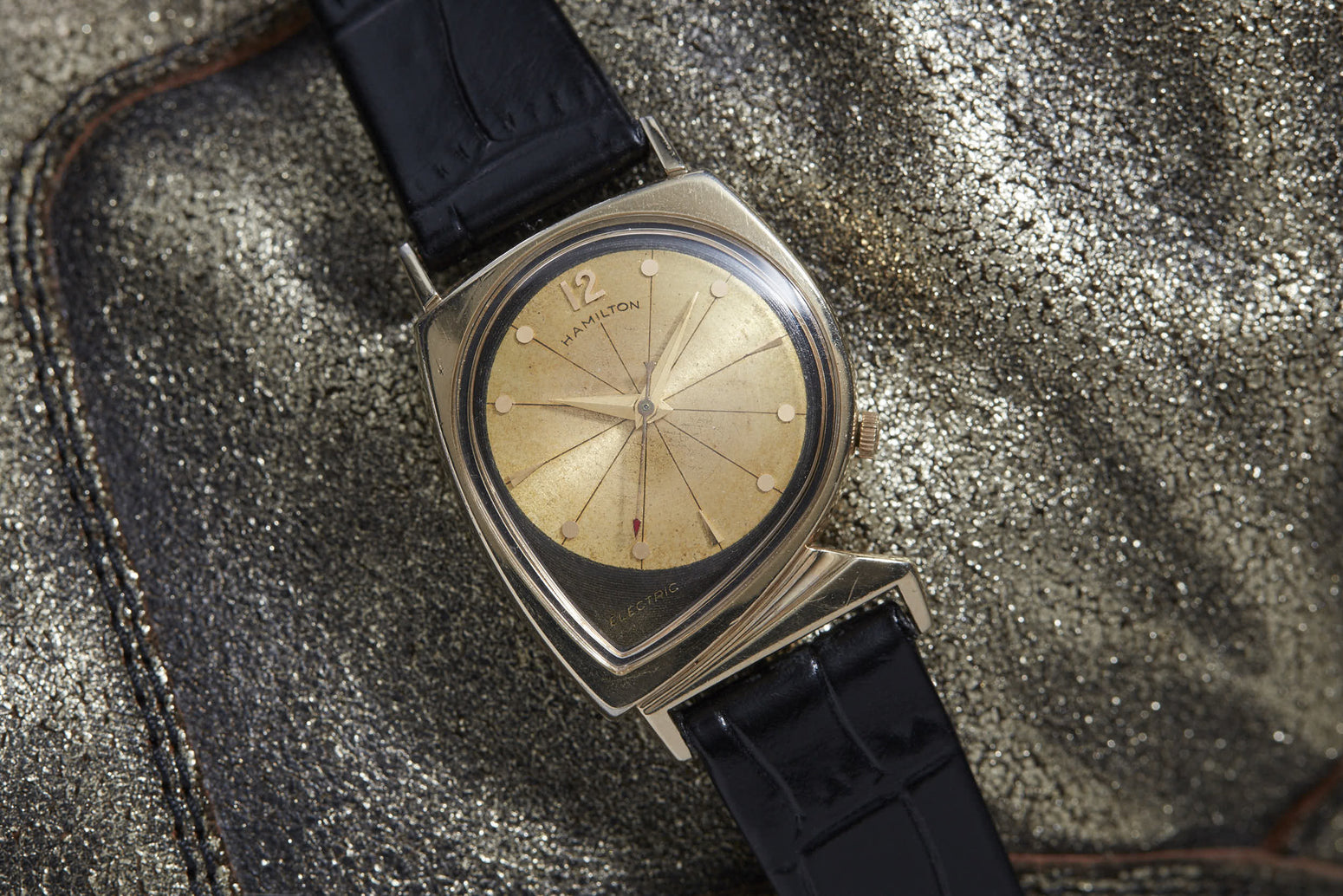 Hamilton Meteor – Analog:Shift