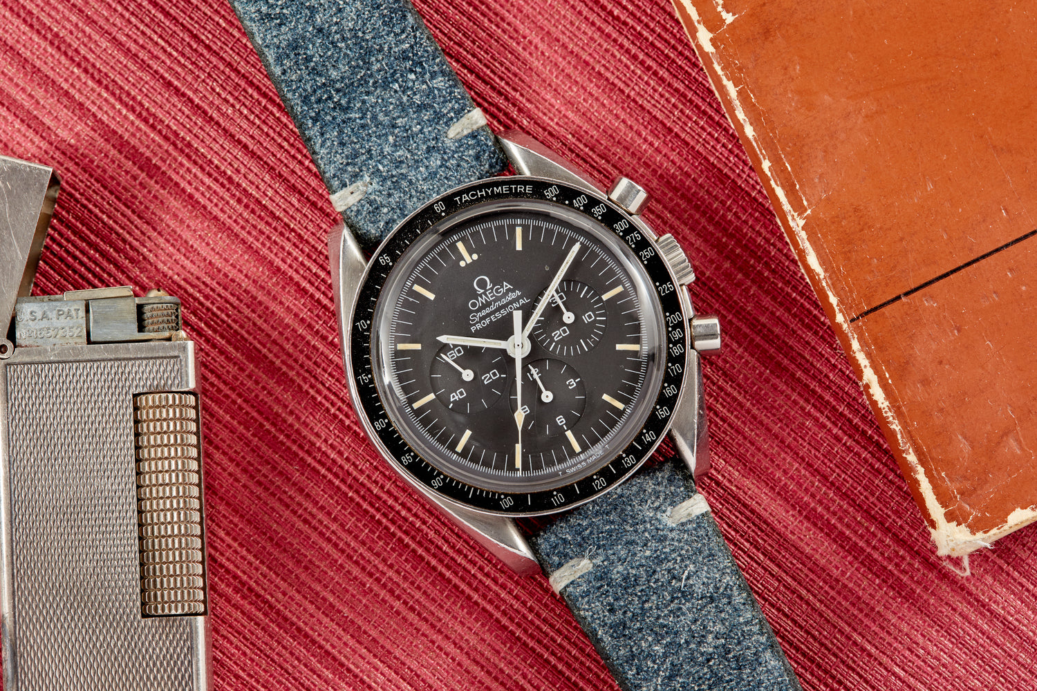 Omega Speedmaster Professional – Analog:Shift