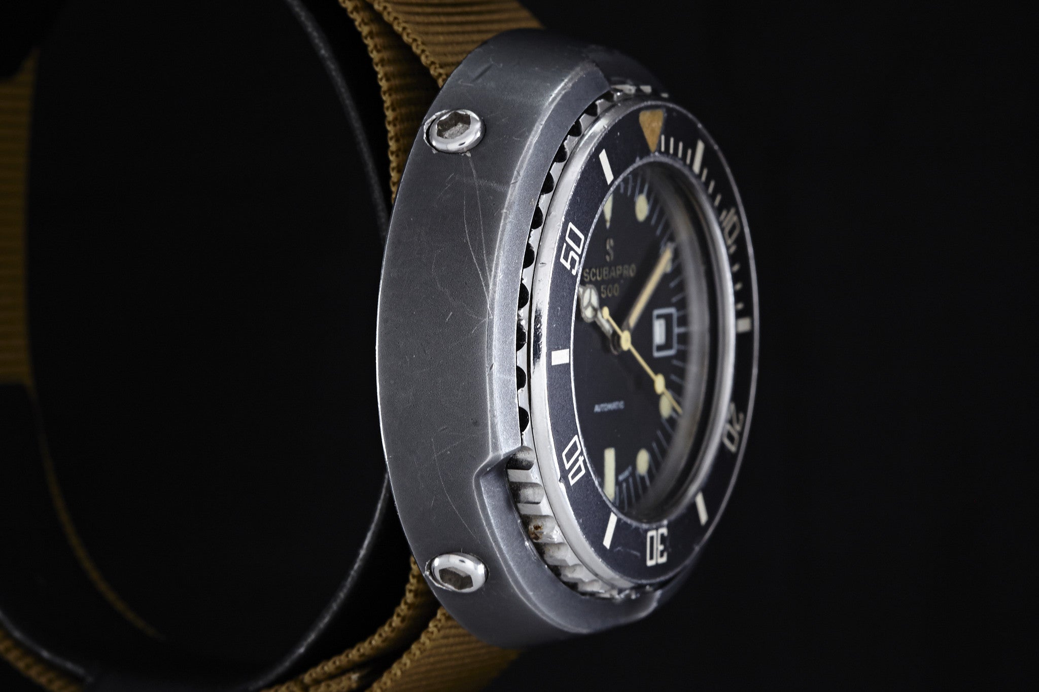 Scubapro "Tuna Can" 500 Meter Professional Diver – Analog:Shift