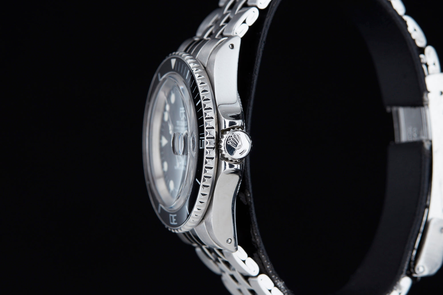 Tudor Mini-Sub – Analog:Shift