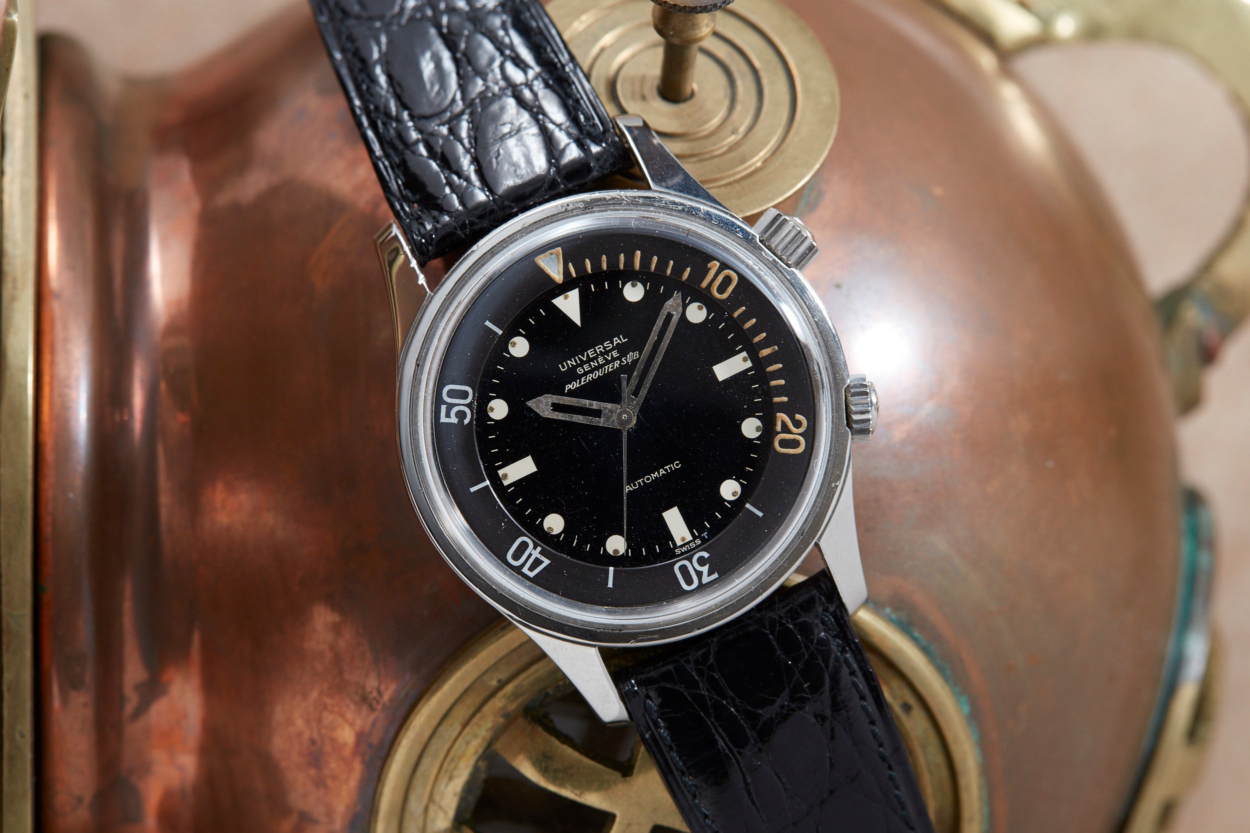 Universal Genève Jumbo Polerouter Sub SuperCompressor – Analog:Shift