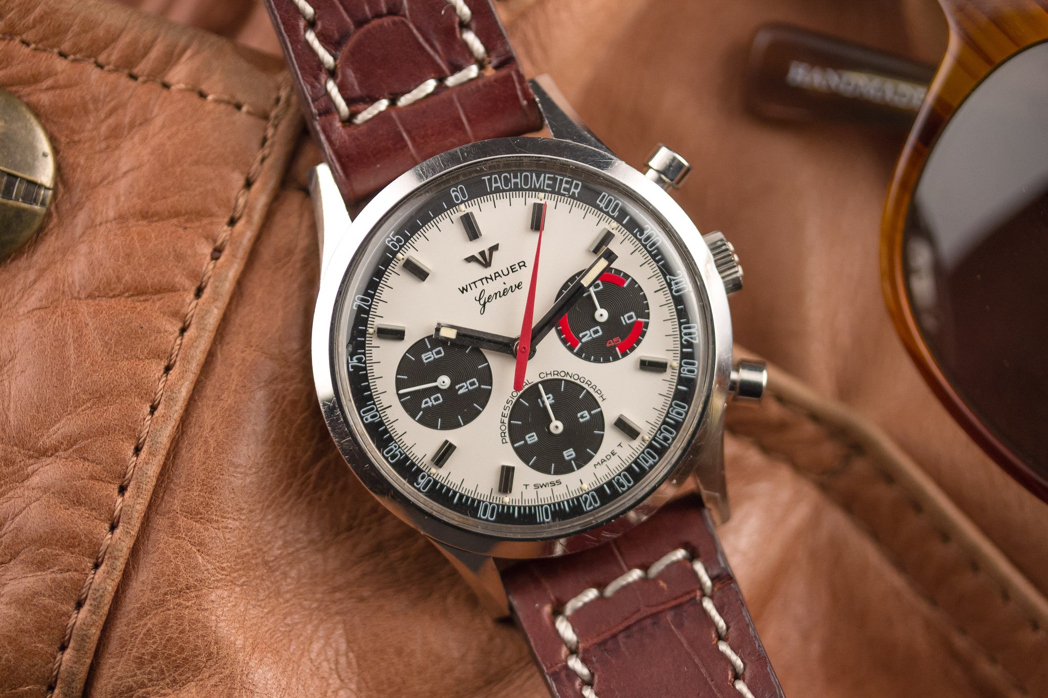 Wittnauer "Panda Dial" Chronograph Ref. 8024 – Analog:Shift